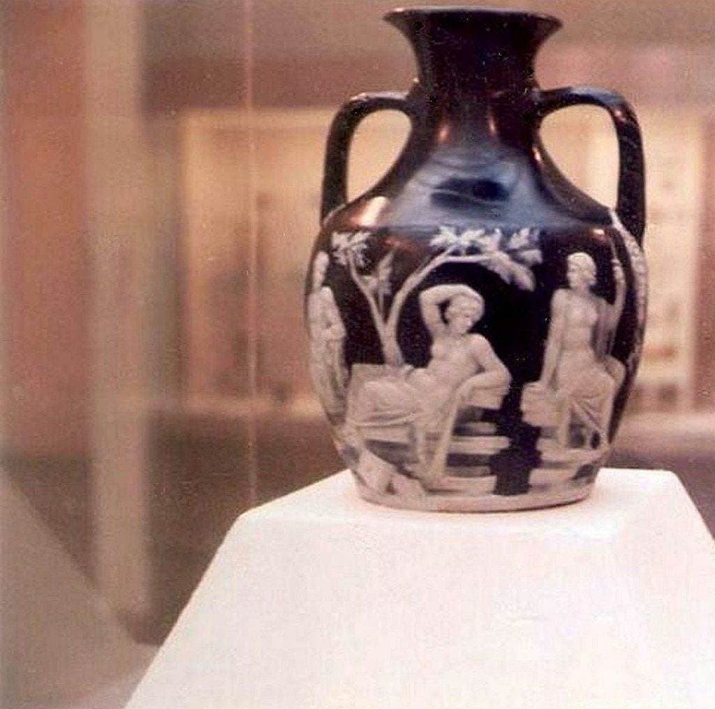 John Keats' Ode on a Grecian Urn: A Critical Analysis (5 Minutes' Read ...